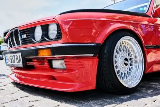 7 Best Color Rims For RED Car (With Pictures)