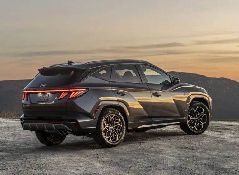 10 Softest Riding SUVs in 2025 (Luxury & Non-Luxury)